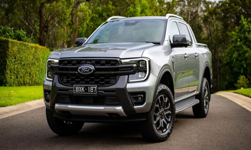 Best Ford Pickups for Desert & City Roads in the GCC – 2025