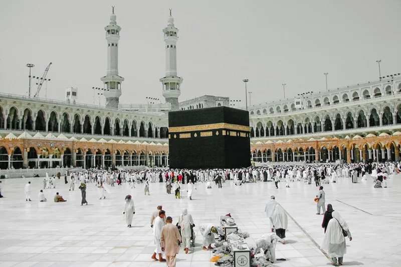 Saudi Umrah Visa 2026 Rules & Nusuk Booking Guide
